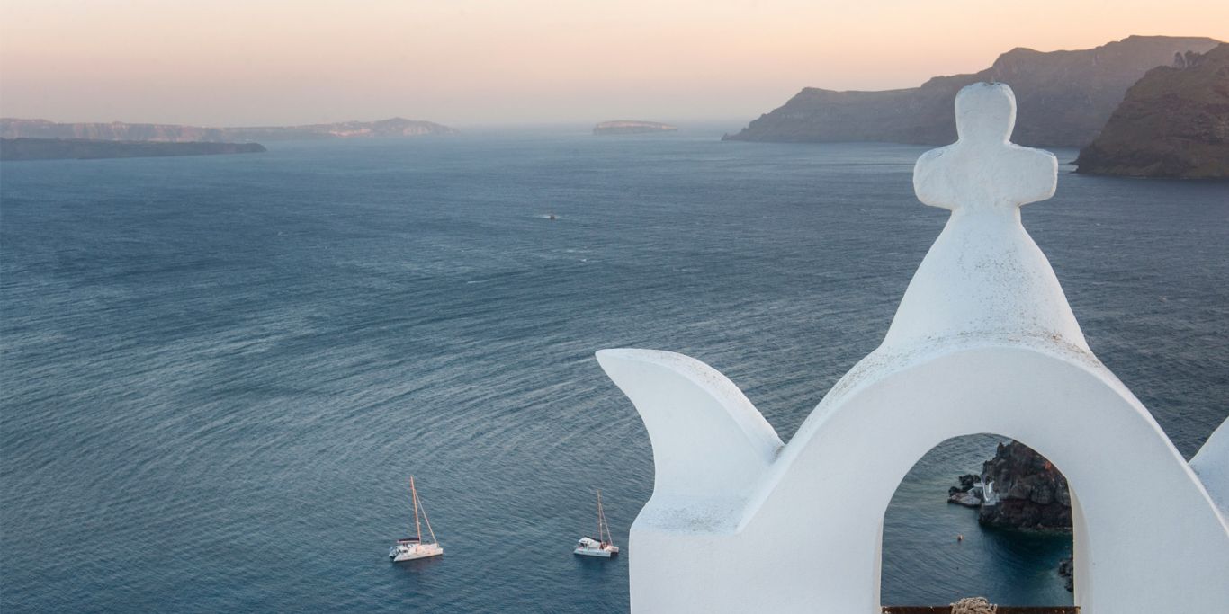 Luxury Chroma Suites | Oia Luxury Suites